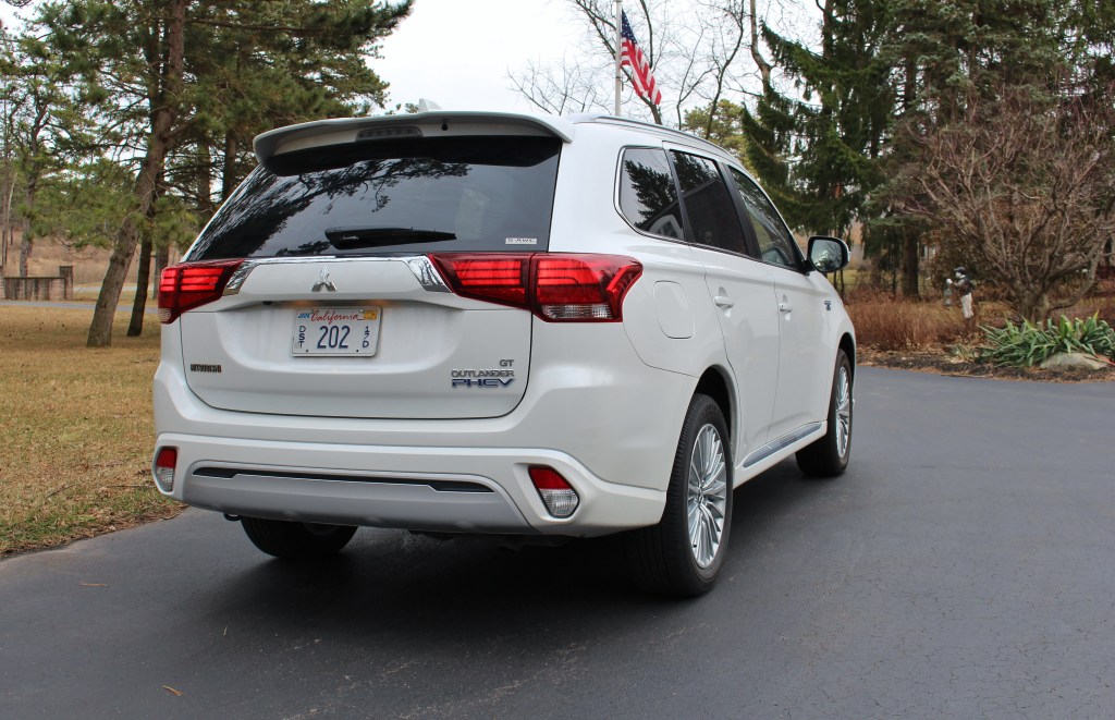 Quick Spin: 2019 Mitsubishi Outlander PHEV – Limited Slip Blog
